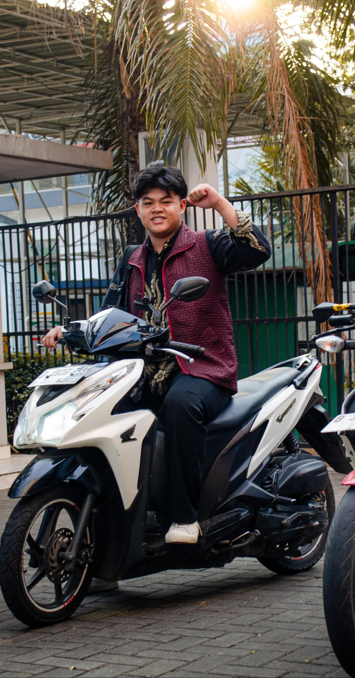 Tentang Kami | WonderJourney